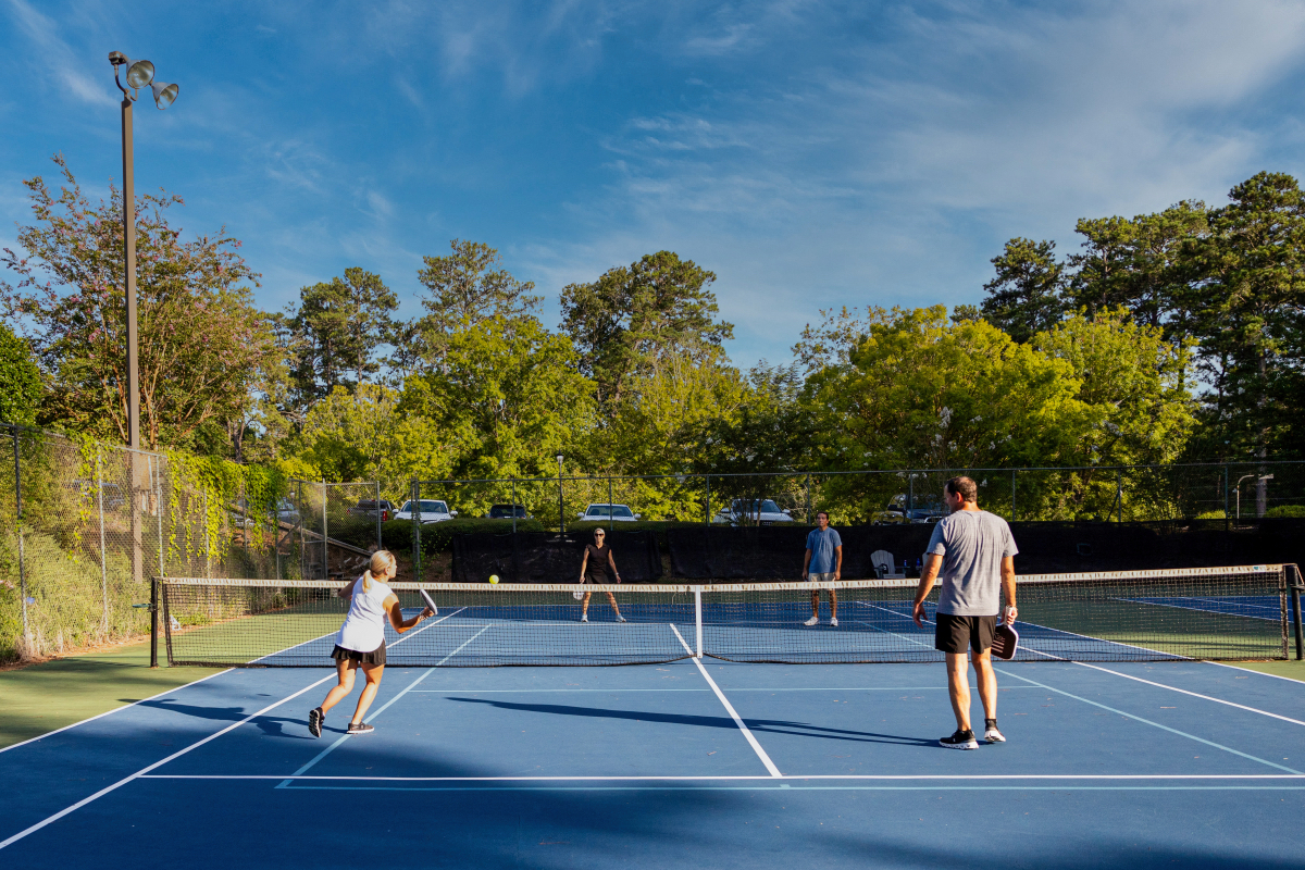 Club Amenities — Highland Country Club